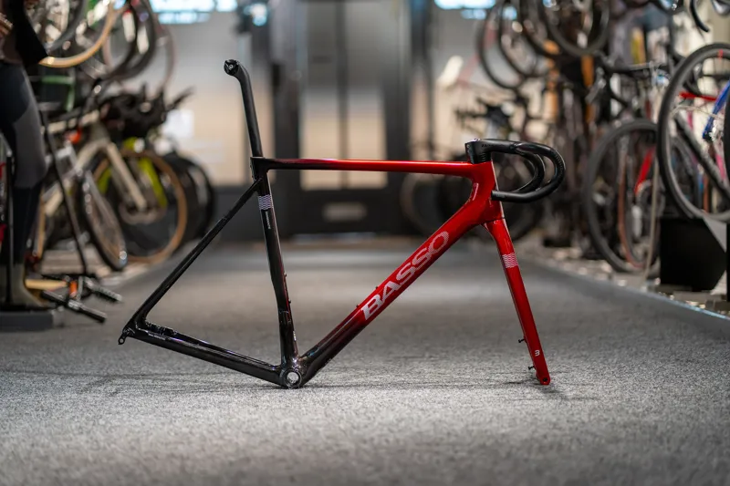 Basso Diamante Disc Frameset Red Fade M - Ex-Display